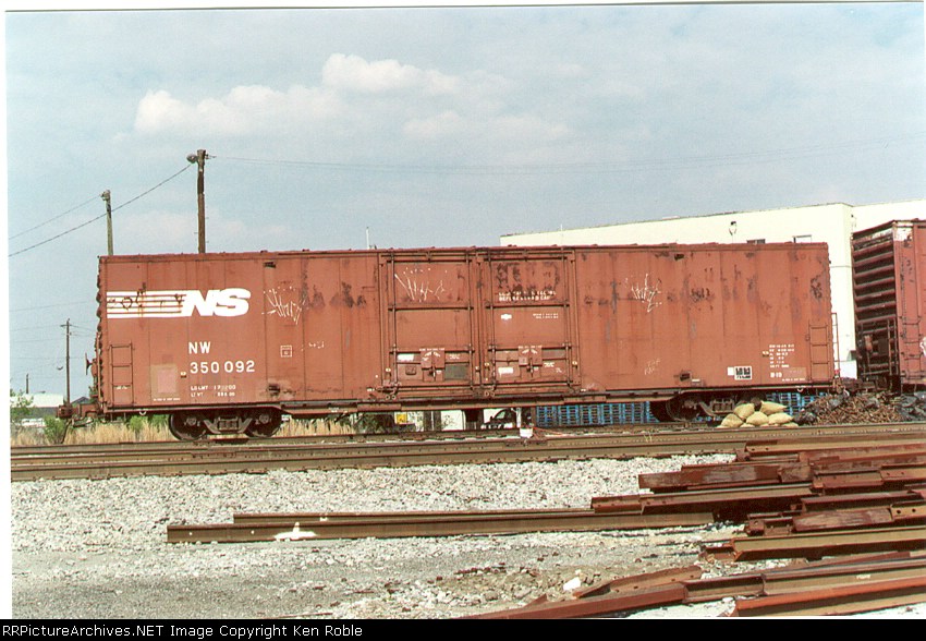 NS/NW boxcar